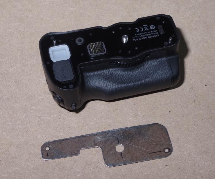 Anti-slip Studs in a Hammerhead Flash Bracket - PentaxForums.com